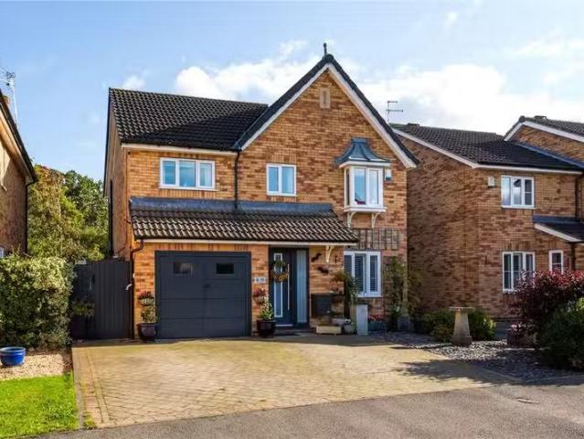4 bedroom Detached House for sale, Westpit Lane, Strensall, YO.