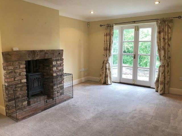 4 Bedroom detached house in a village location