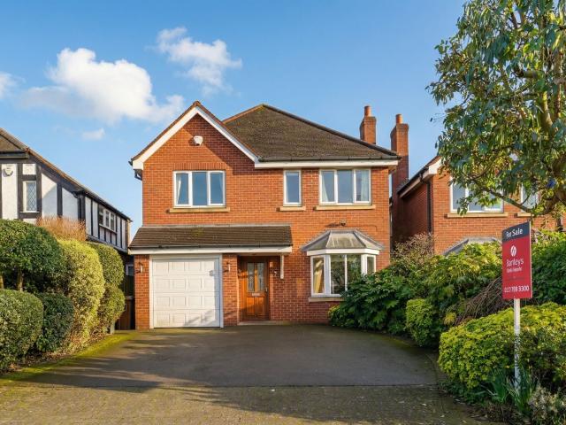 4 bedroom detached house To Let in Solihull