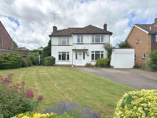 4 bedroom detached house to rent