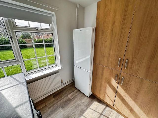 4 bedroom detached house to rent