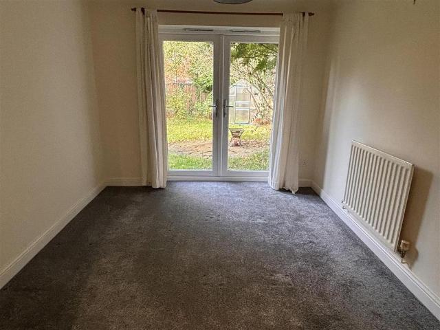 4 bedroom detached house to rent