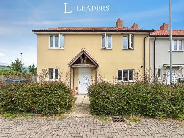 4 bedroom detached house to rent