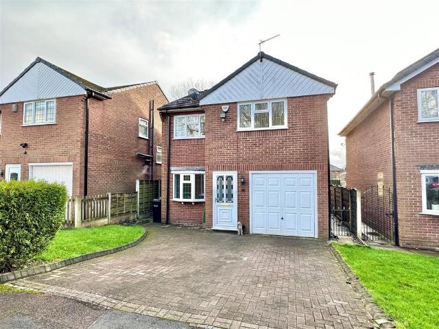 4 bedroom detached house to rent