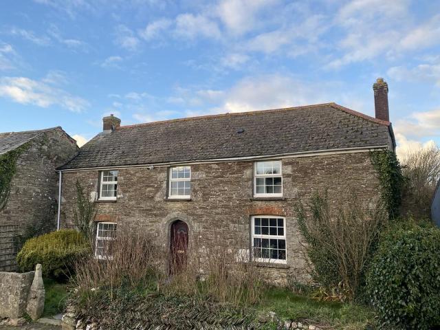 4 bedroom detached house to rent