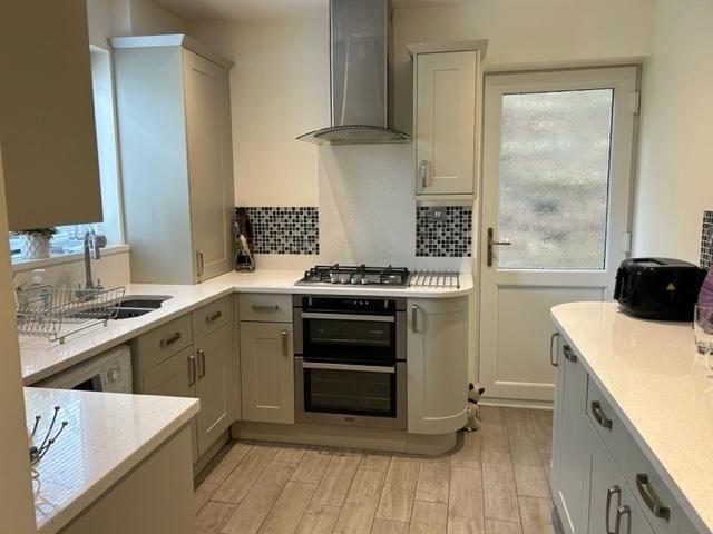 4 bedroom detached house to rent