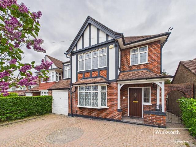 4 bedroom detached house to rent