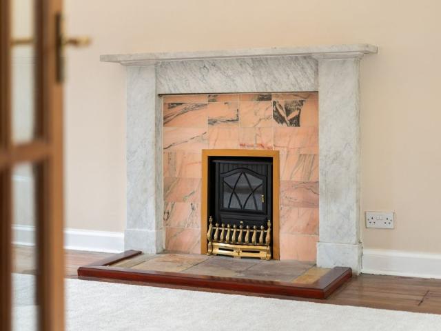 4 bedroom detached house to rent