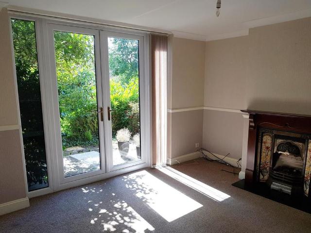 4 bedroom detached house to rent