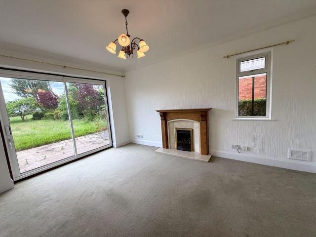 4 bedroom detached house to rent