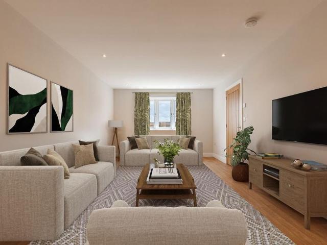 4 bedroom detached house to rent