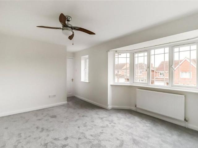 4 bedroom detached house to rent