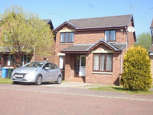 4 bedroom detached house to rent