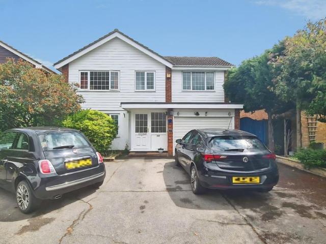 4 bedroom detached house to rent