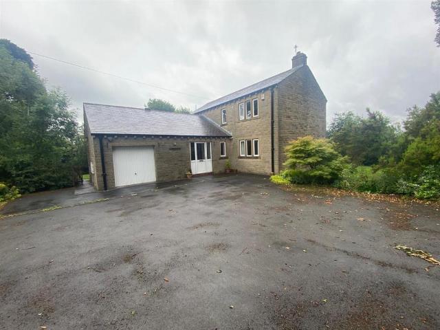 4 bedroom detached house to rent