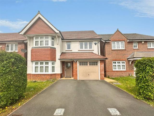 4 bedroom detached house to rent