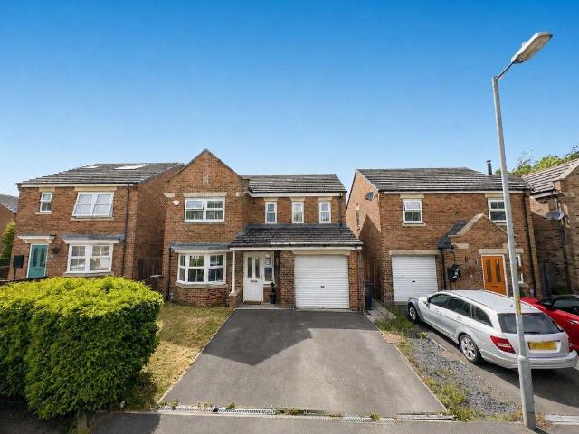 4 bedroom detached house to rent