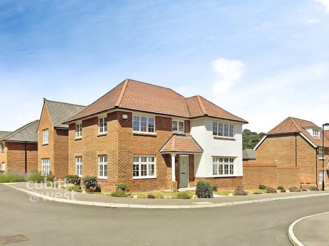 4 bedroom detached house to rent