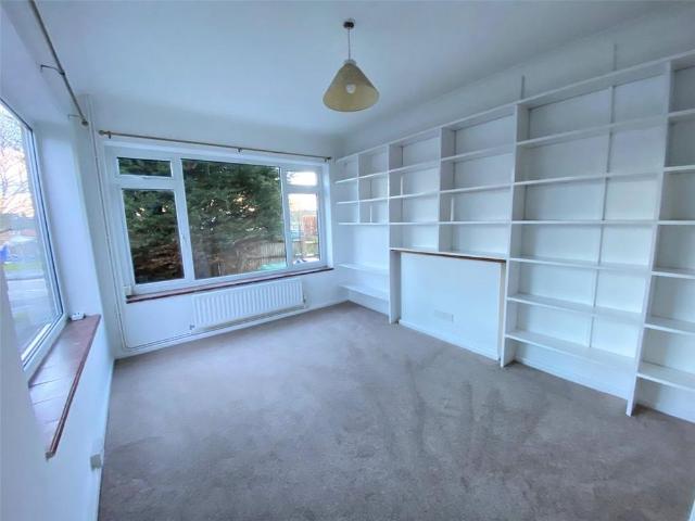 4 bedroom detached house to rent