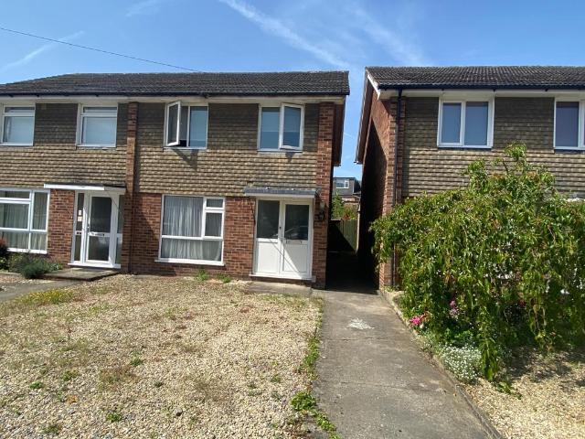 4 bedroom detached house to rent