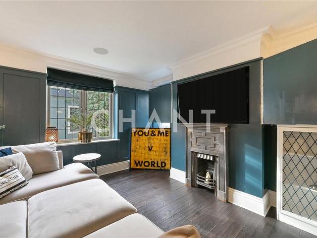 4 bedroom detached house to rent
