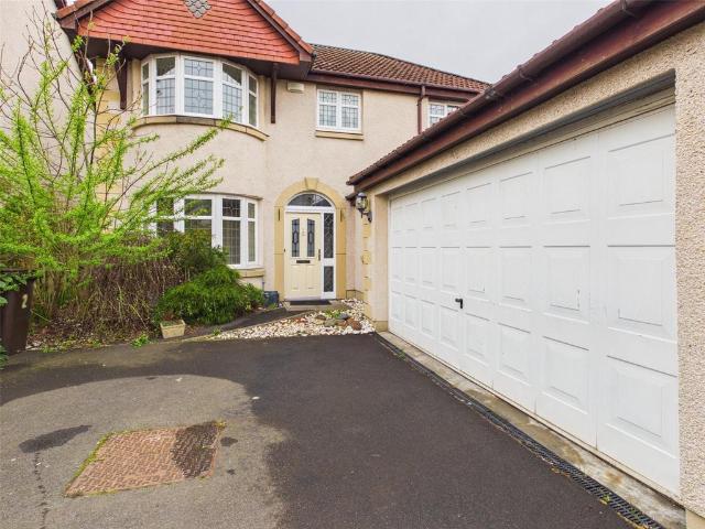 4 bedroom detached house to rent