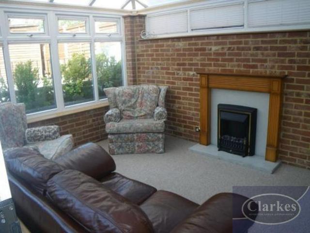 4 bedroom detached house to rent