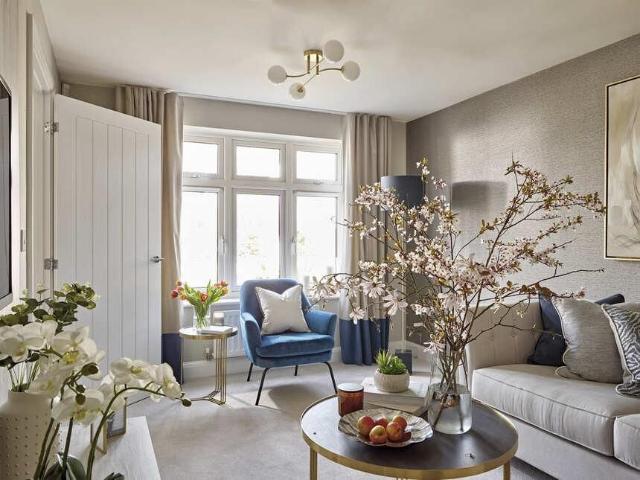 4 bedroom detached house to rent