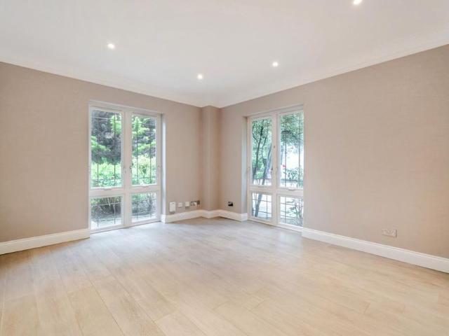 4 bedroom detached house to rent