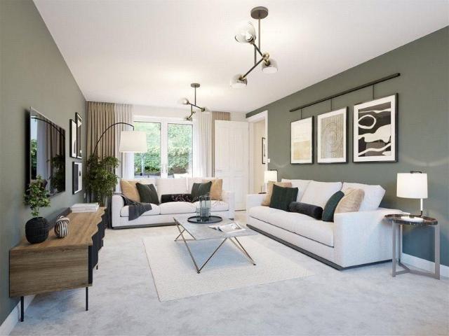 4 bedroom detached house to rent
