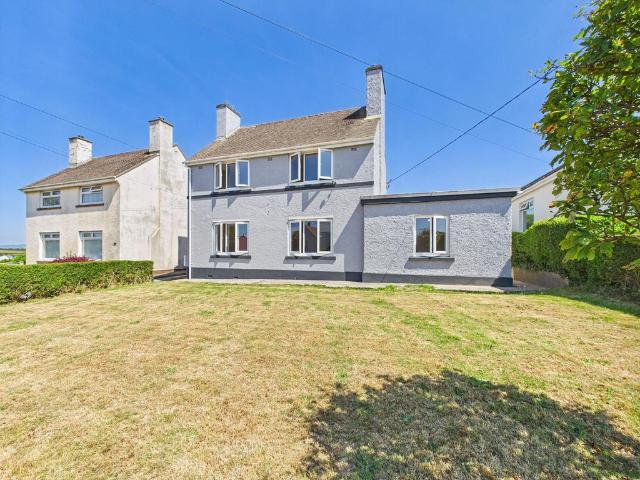 4 bedroom detached house to rent