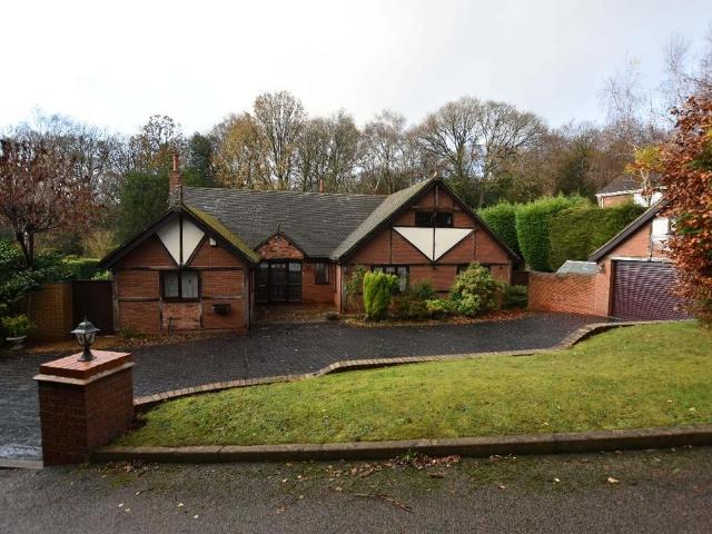 4 bedroom detached house to rent