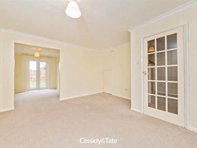 4 bedroom detached house to rent