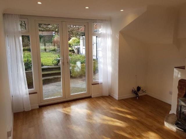 4 bedroom detached house to rent