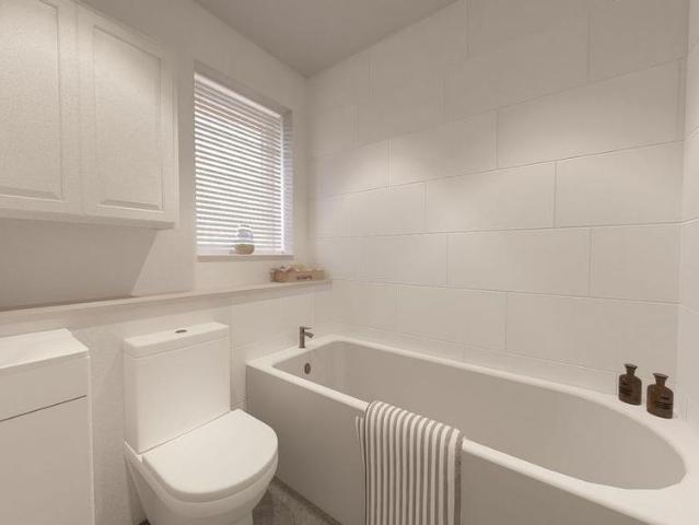 4 bedroom detached house to rent
