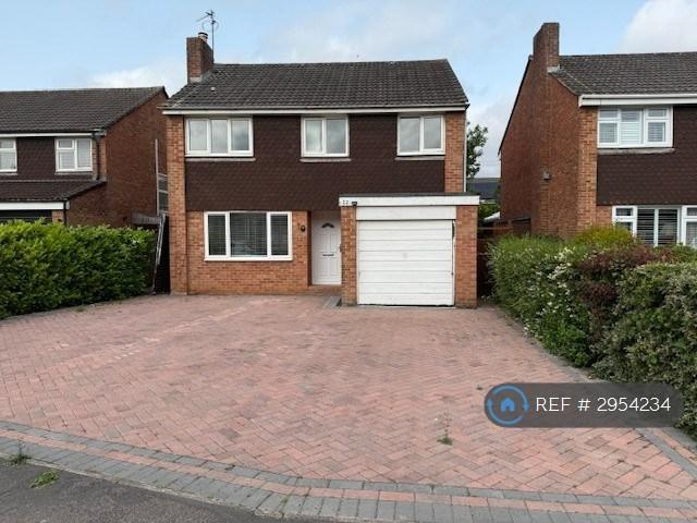 4 bedroom detached house to rent