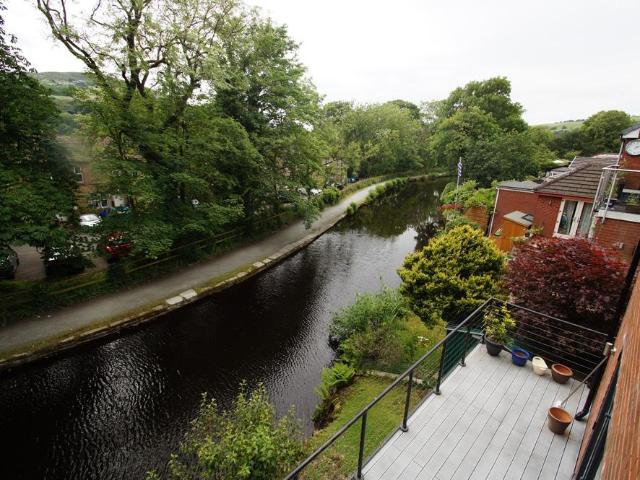 4 bedroom detached house to rent