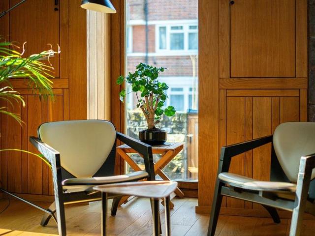 4 bedroom detached house to rent