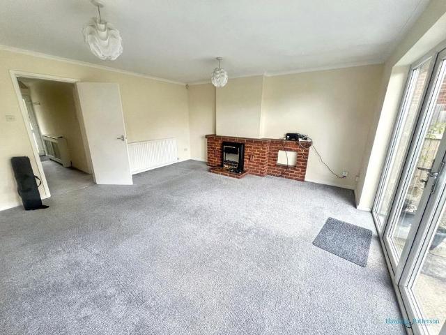 4 bedroom detached house to rent