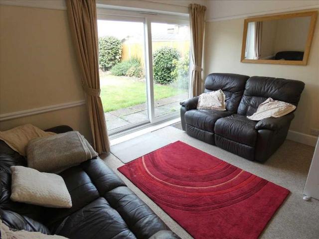 4 bedroom detached house to rent