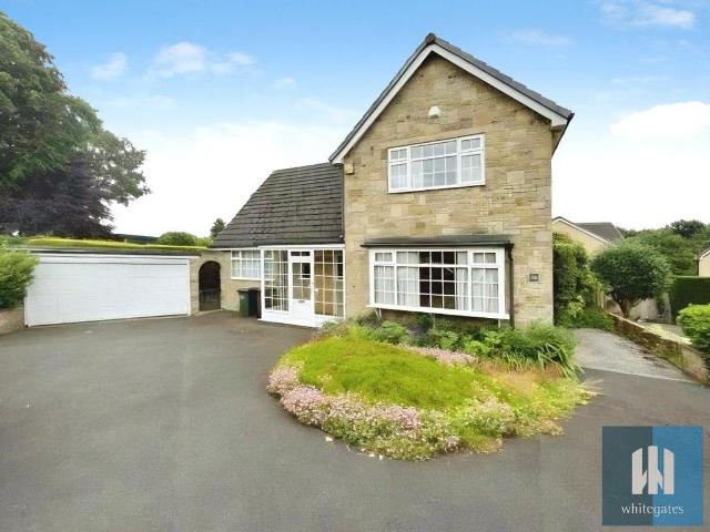 4 bedroom detached house to rent
