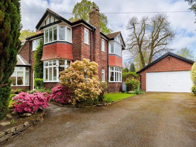 4 bedroom detached house to rent