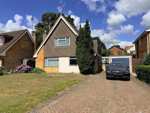 4 bedroom detached house to rent