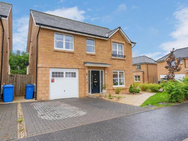4 bedroom detached house to rent