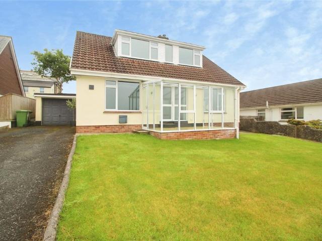 4 bedroom detached house to rent