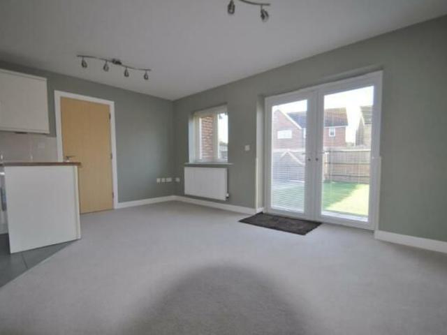 4 bedroom detached house to rent