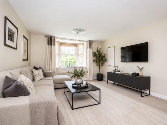 4 bedroom detached house to rent