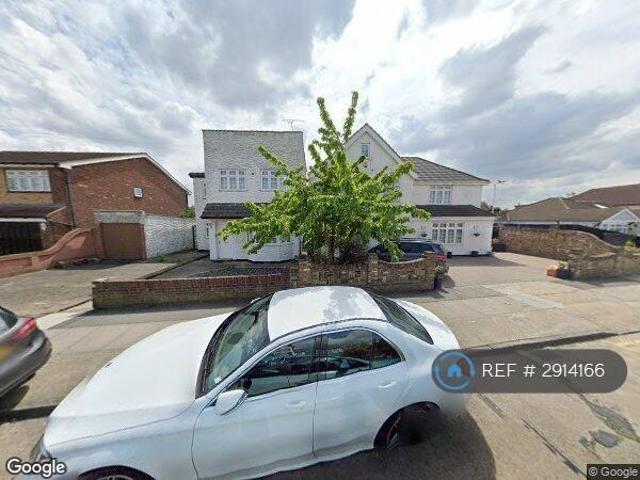 4 bedroom detached house to rent