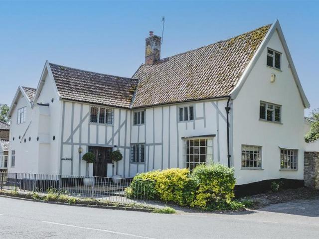 4 bedroom detached house to rent