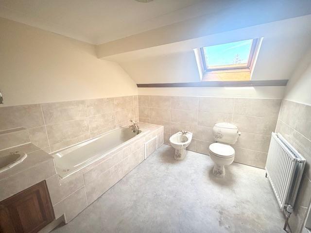 4 bedroom detached house to rent